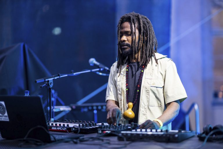 Disco Vumbi – Live | Konzert im Humboldt Forum